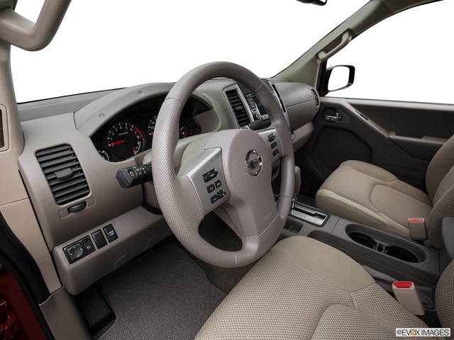 2018 Nissan Frontier Crew Cab Values & Cars for Sale | Kelley Blue Book