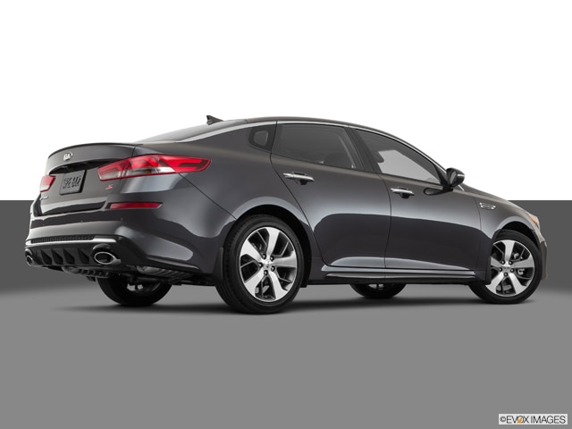 What is this sedan? : r/namethatcar