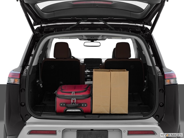 Nissan Pathfinder 2022 Trunk