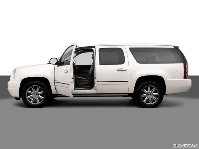 2013 GMC Yukon XL Values & Cars for Sale | Kelley Blue Book
