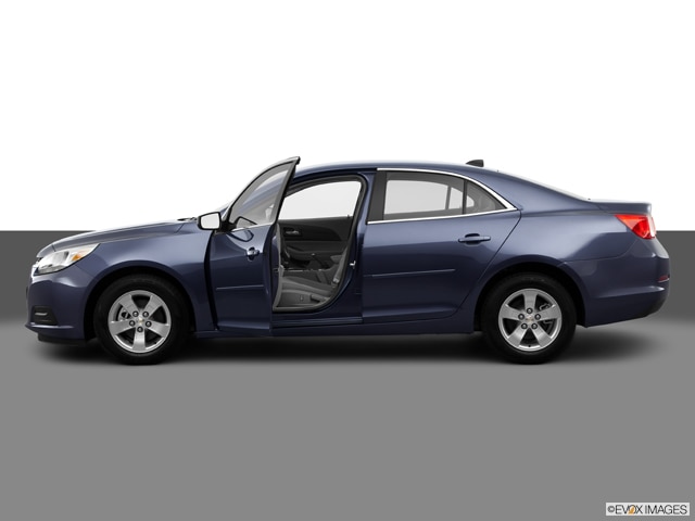2014 Chevy Malibu Values & Cars for Sale | Kelley Blue Book