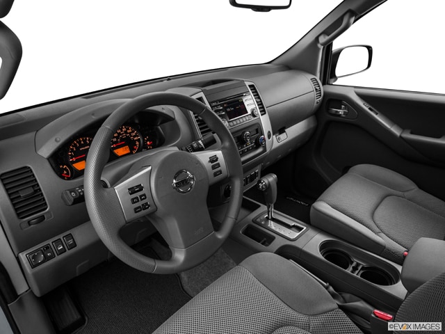 2015 Nissan Frontier Crew Cab Values & Cars for Sale | Kelley Blue Book