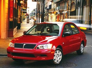2002 Mitsubishi Lancer Values & Cars for Sale | Kelley Blue Book
