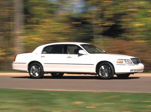 Used 2003 Lincoln Town Car Executive Sedan 4D Prices | Kelley Blue Book
