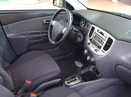 2006 Kia Rio Price, Value, Ratings & Reviews | Kelley Blue Book