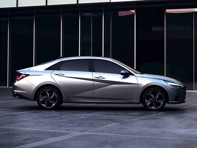 Hyundai Elantra 2023 4 Puertas